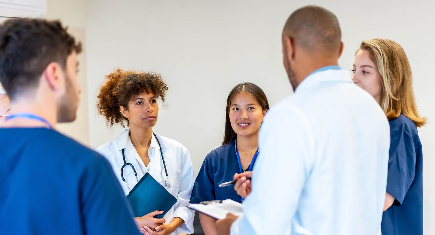 Safety Huddle Solution | Improve Patient Safety